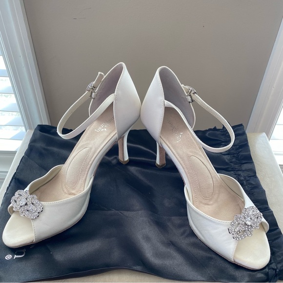 Angela Nuran | Shoes | Angela Nuran Astoria Bridal Shoe | Poshmark